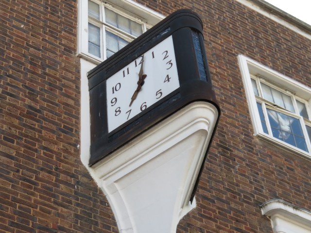 A Spotter’s Guide to the High Street: Jewellers’ Clocks & Time Balls ...
