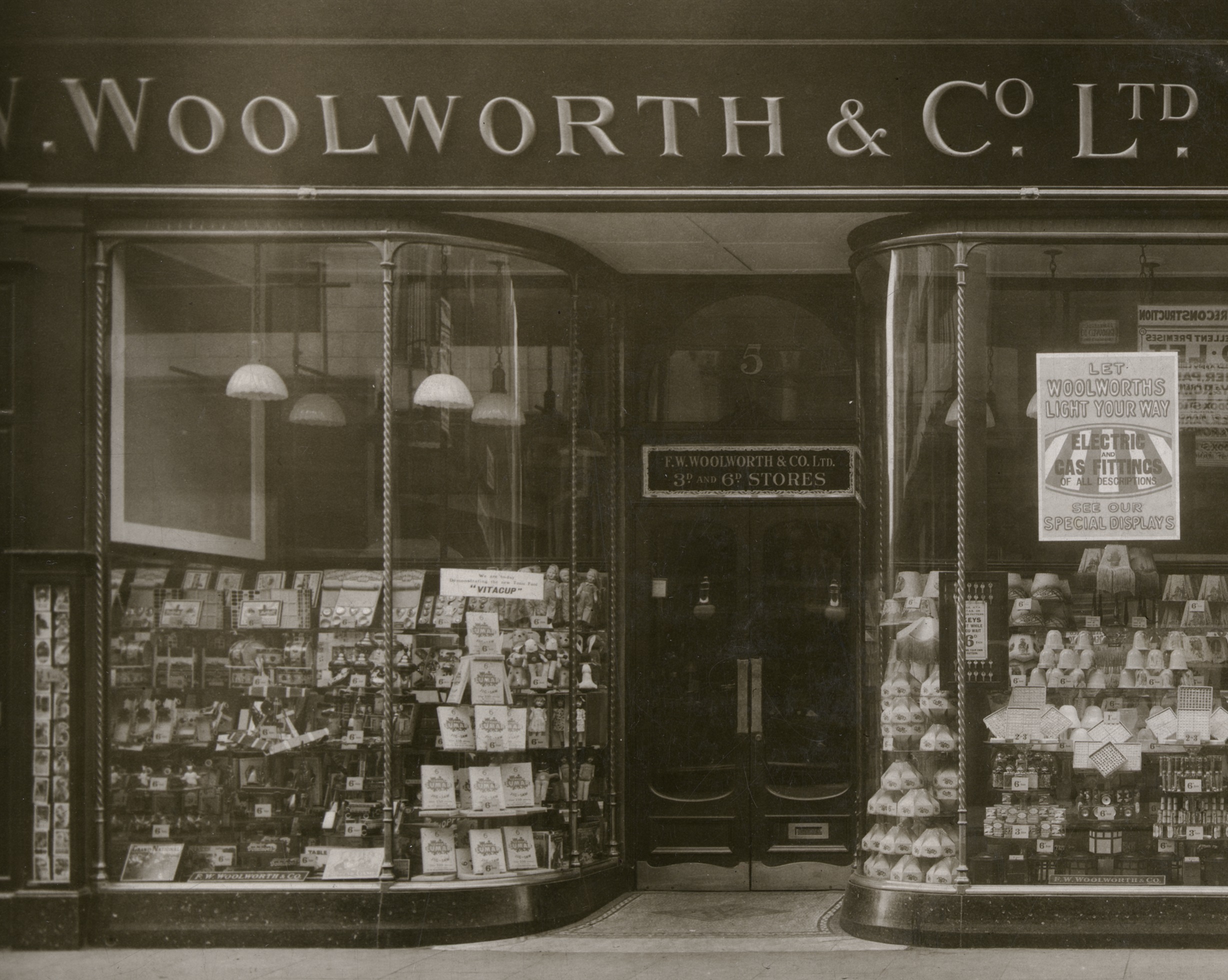 Woolworth’s British Shopfronts | Building Our Past